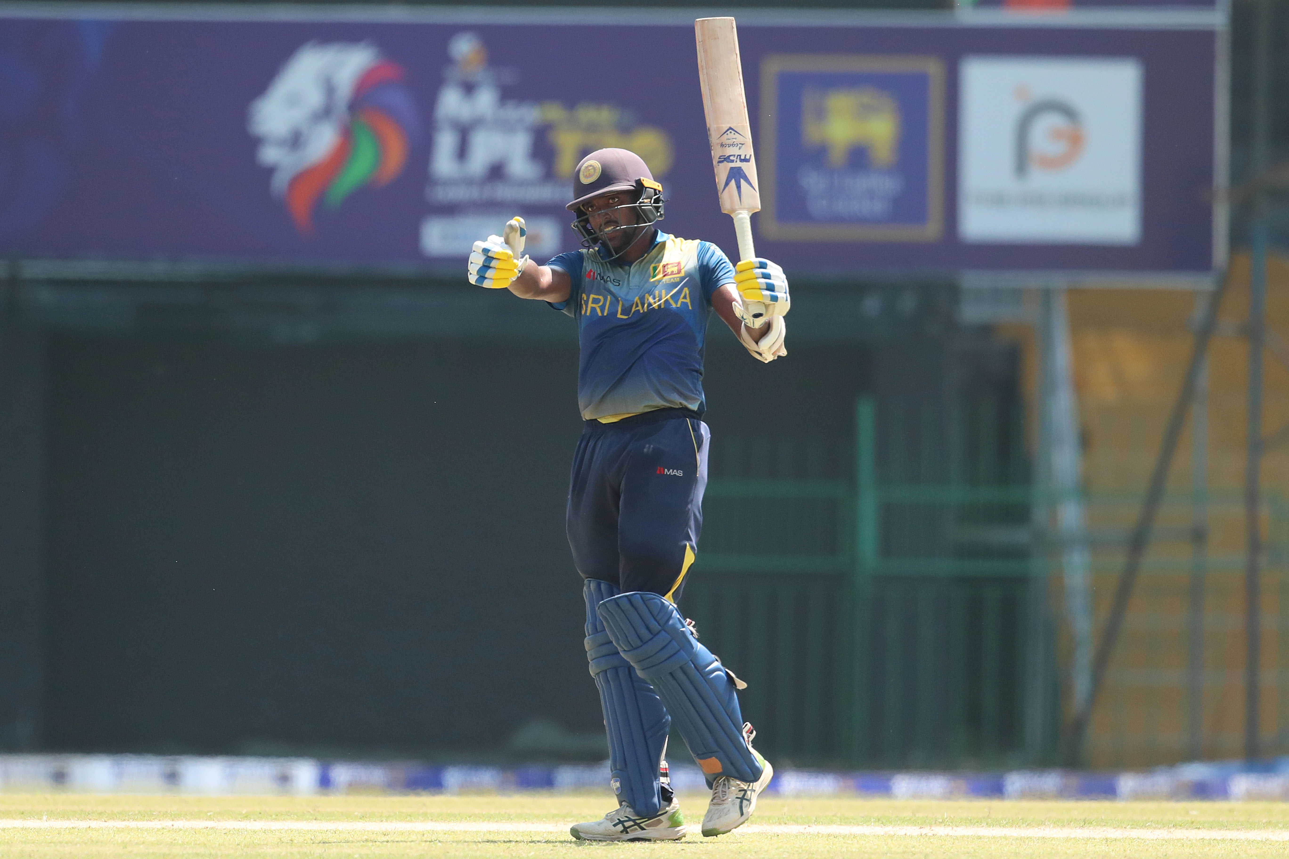 Croospulle 73, Nuwanidu 57, Mathews 50; Dushan Hemantha 5/43 - Lanka A demolish England Lions by ...