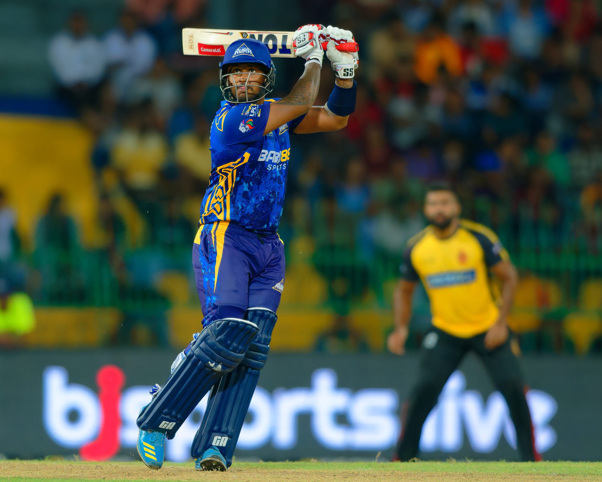 Avishka Fernando a composed unbeaten 70 as Dambulla Aura crush Galle Titans by 7 wkts - Sri ...