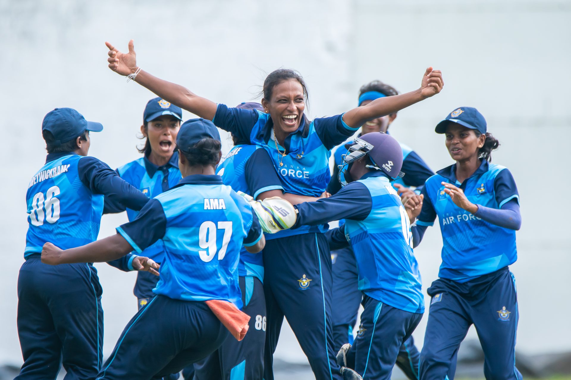 ඕවර් 50 කාන්තා ආරාධිත ක්‍රිකට් අවසන් මහා තරගය හෙට බීආර්සී පිටියේදී ...