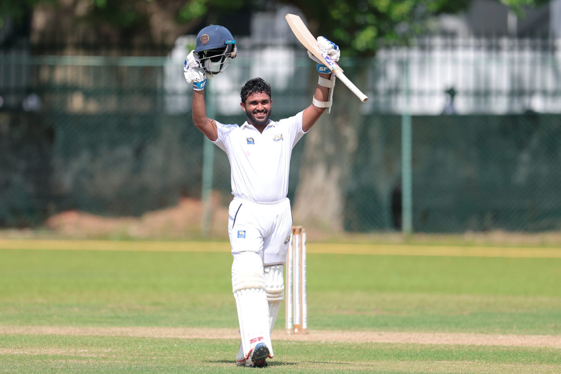 කණ්ඩායම් කිහිපයක්ම ජයග්‍රහණ අභියස - Sri Lanka Cricket