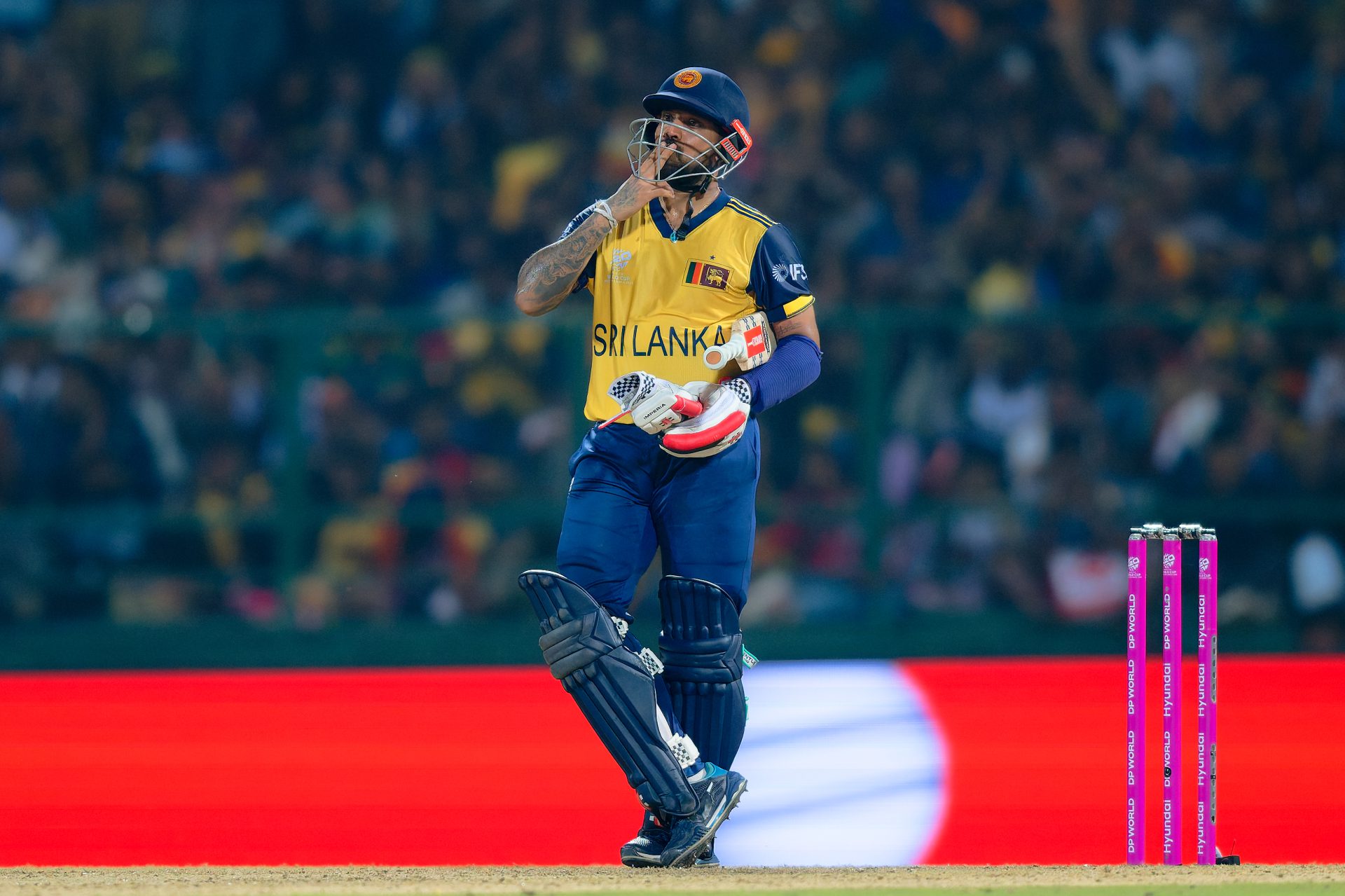 Super 8 set Lankans adorn greasy lightning streak, seek to down ...
